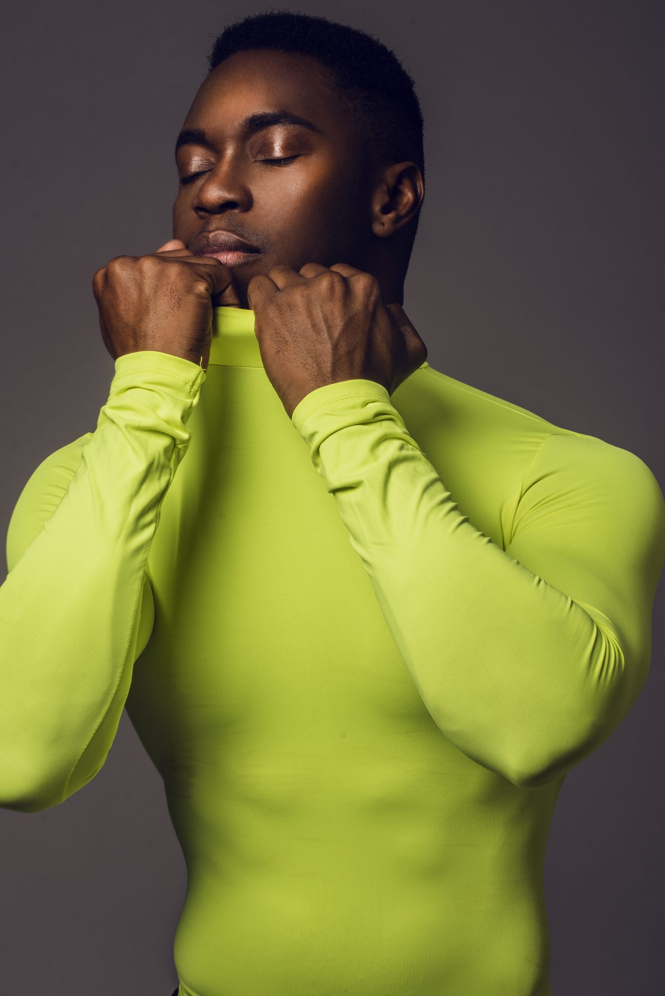 Tiago Barbosa: Actor, Cantante y Modelo negro en Madrid.